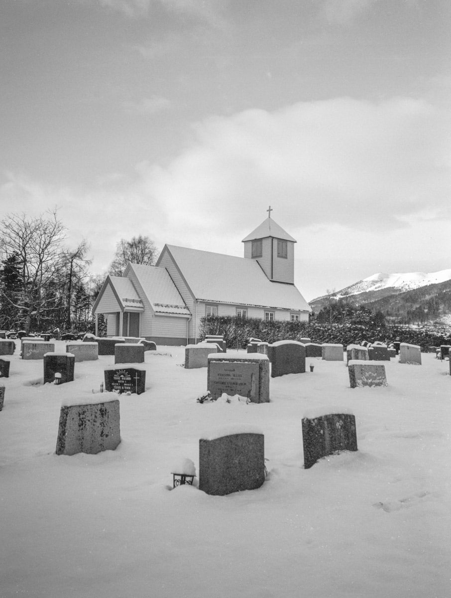 Camera review: Fuji GA645Zi - EMULSIVE