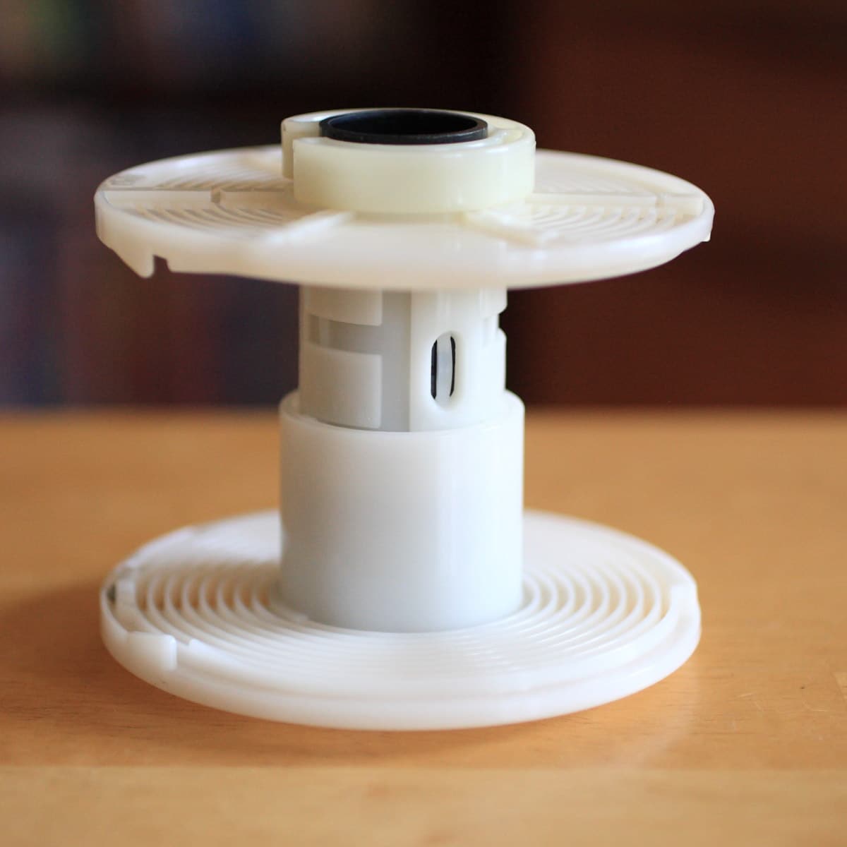 How-to: Load a Paterson System 4 film development tank - EMULSIVE