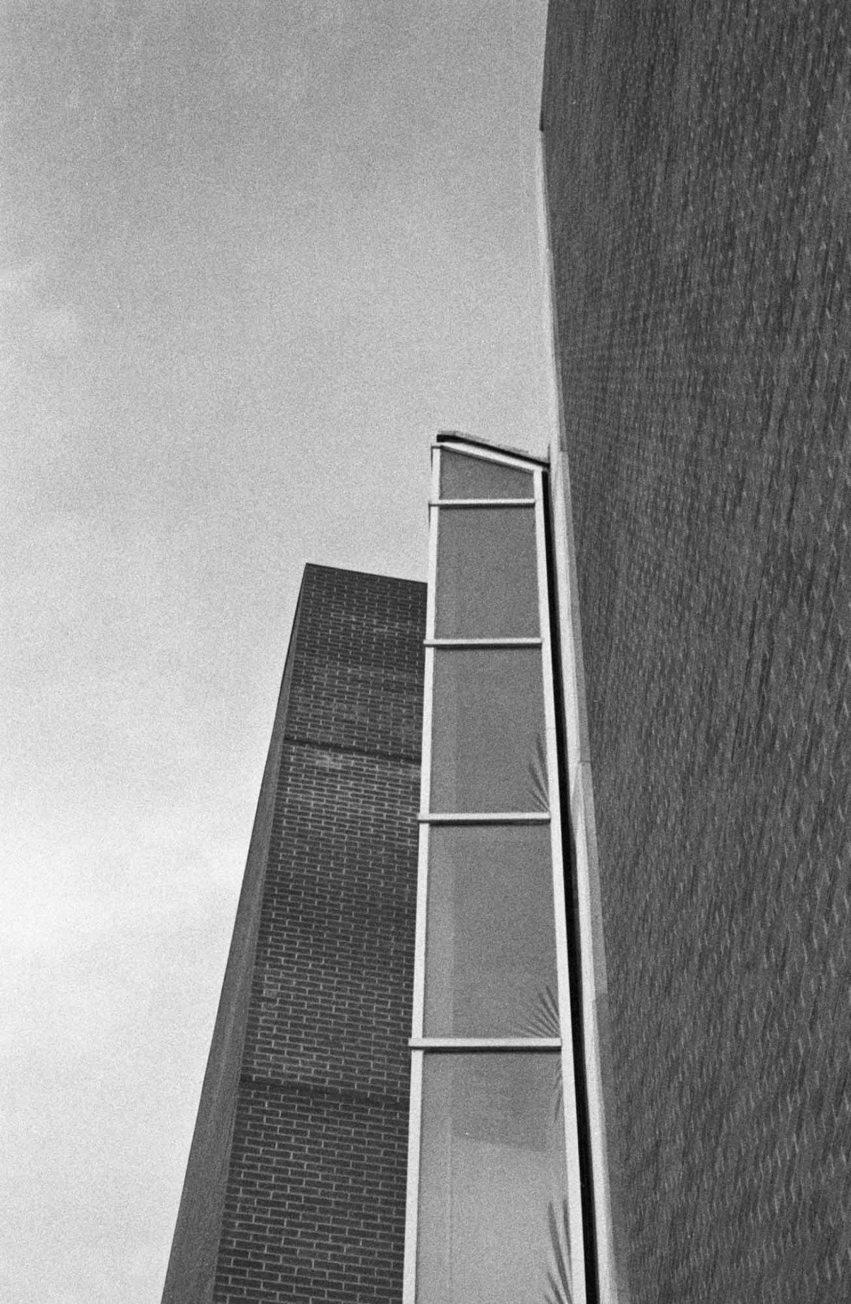 Camera review: 30+ years with the Nikon FG-20 - EMULSIVE