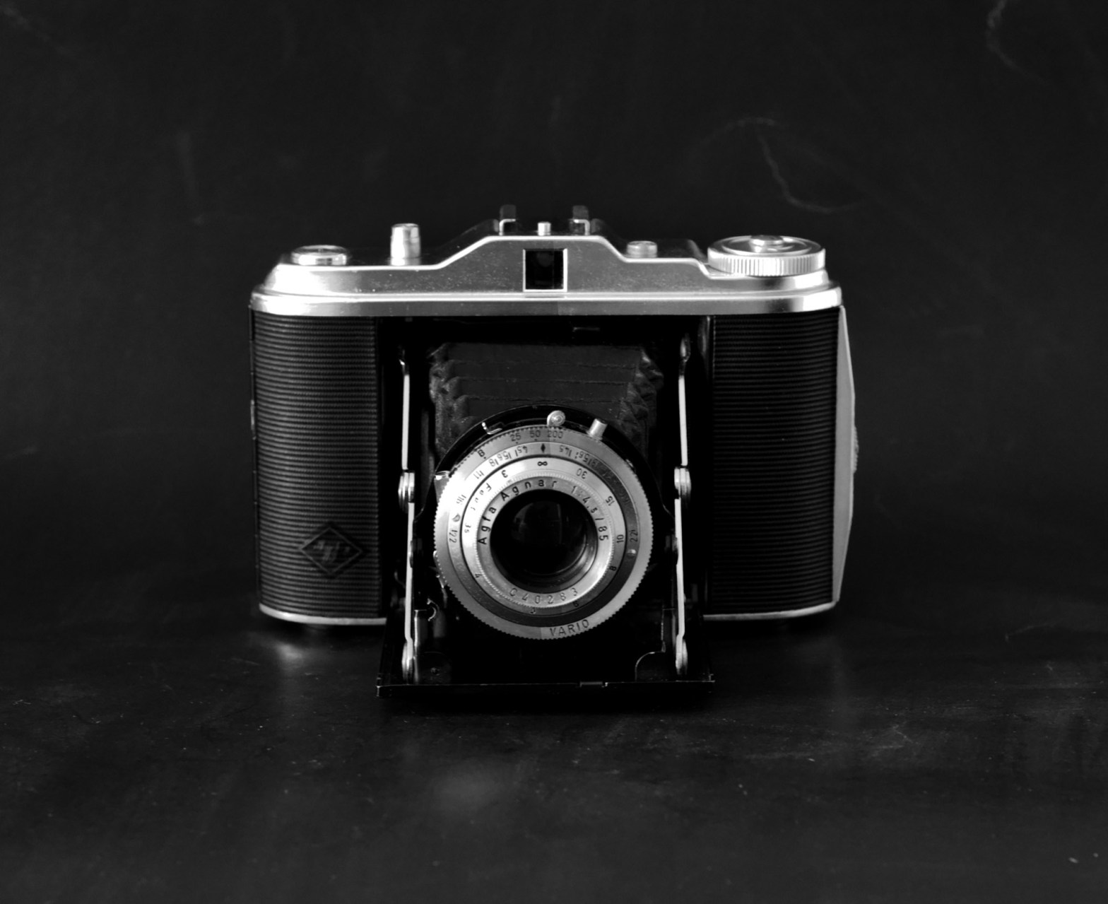 Two out of three. A look at three bellows cameras from the 1950s: Agfa ...