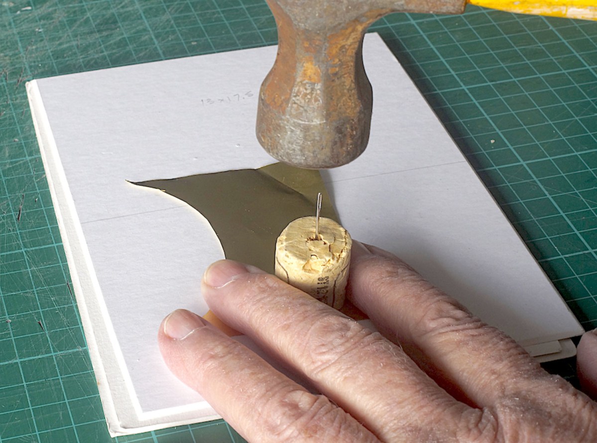 How to: Make a simple large format pinhole camera - EMULSIVE