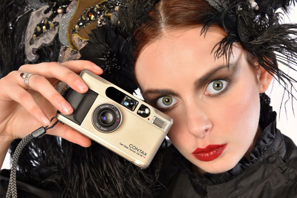 Compact camera mega test: The Contax T2, the world’s most fashionable ...