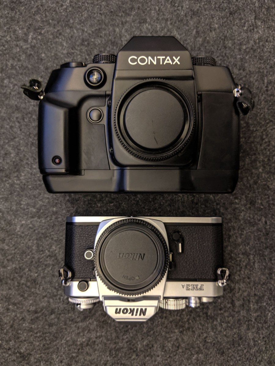An early swansong? Reviewing the CONTAX AX: autofocusing manual lenses ...