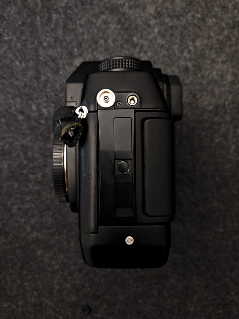 An early swansong? Reviewing the CONTAX AX: autofocusing manual lenses ...