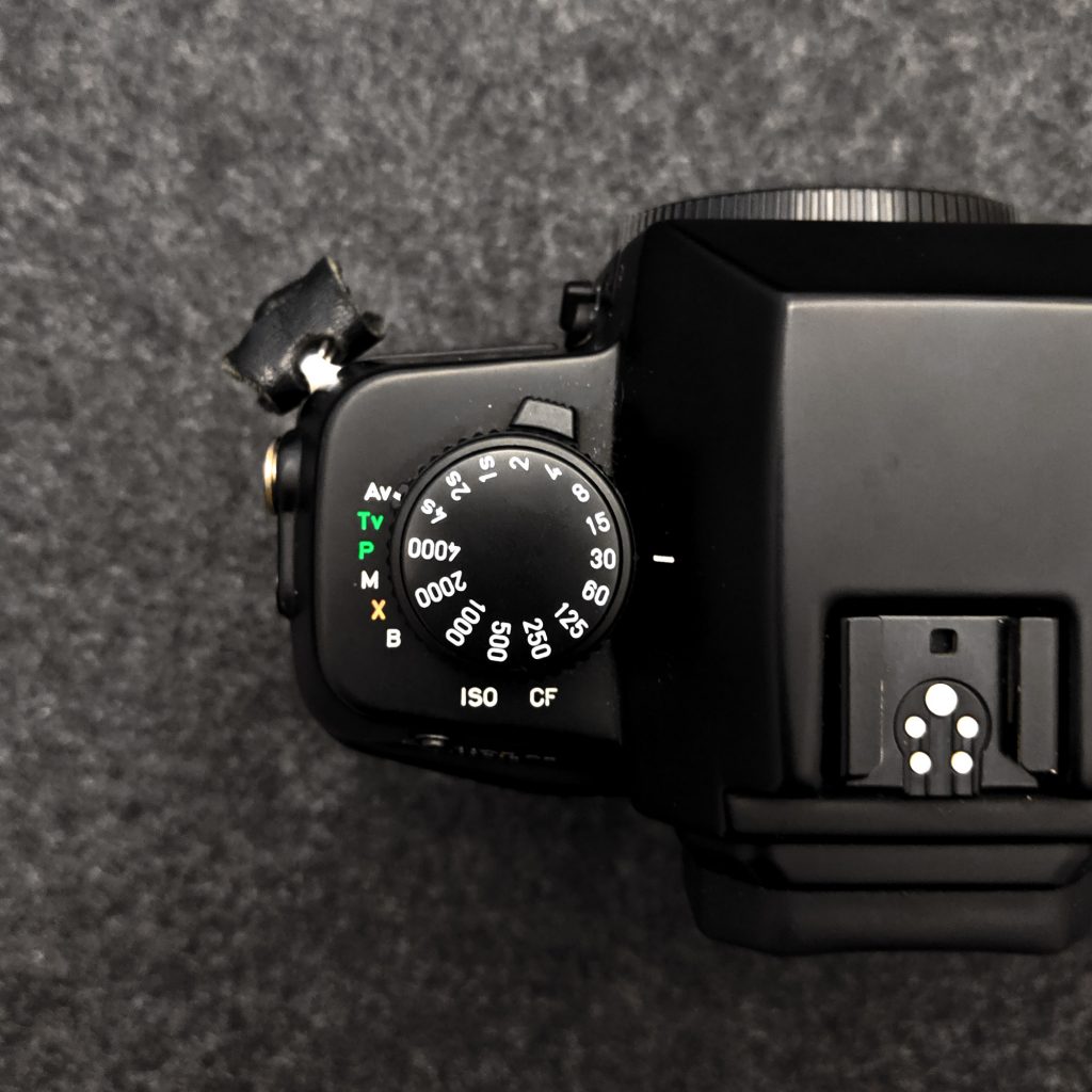 An early swansong? Reviewing the CONTAX AX: autofocusing manual lenses ...