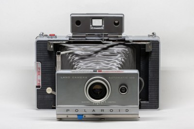 Camera review: Polaroid Automatic 100 Land Camera - EMULSIVE