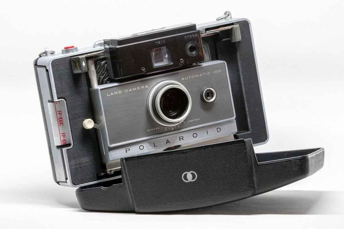 Camera review: Polaroid Automatic 100 Land Camera - EMULSIVE