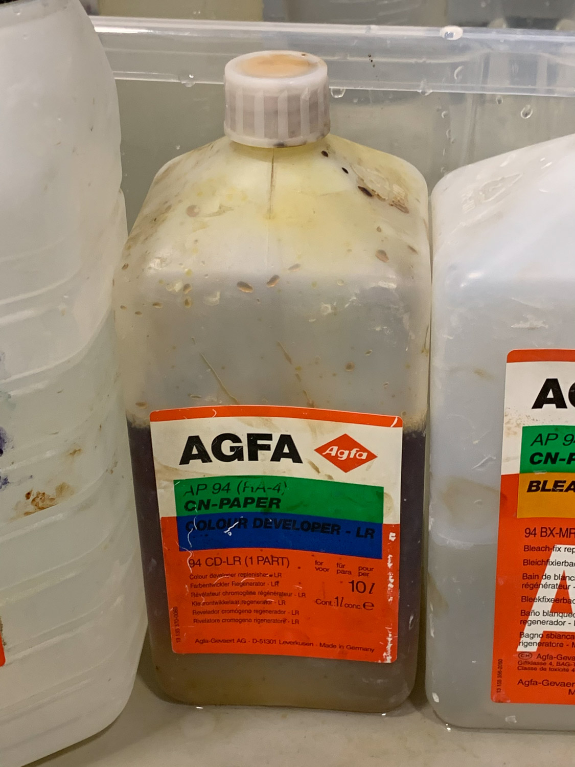 Making colour prints in the darkroom: welcome to RA-4 printing - EMULSIVE