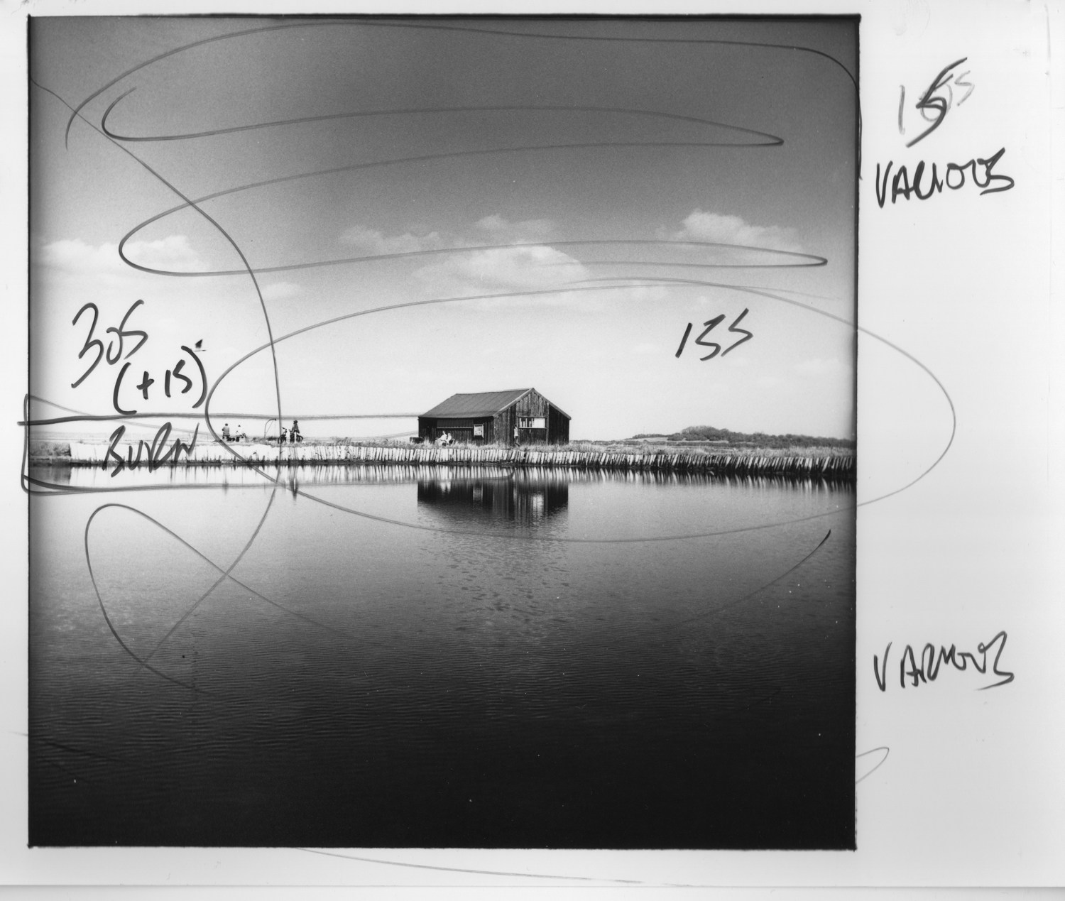 Add to queue: Interviewing Roger Lowe (Shoot film like a Boss) - EMULSIVE