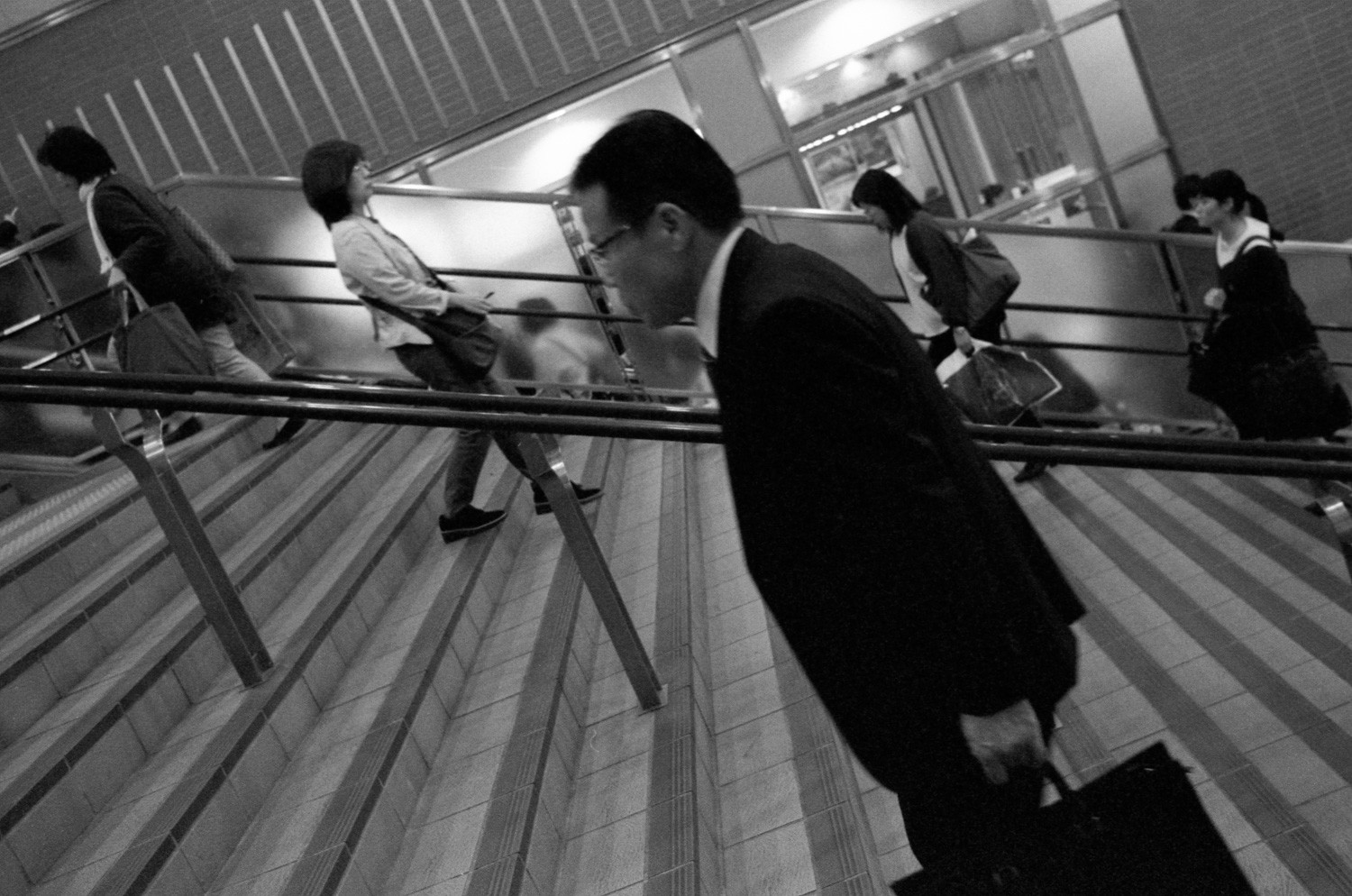 Film review: The magic of TMZ - Kodak T-MAX P3200 - EMULSIVE