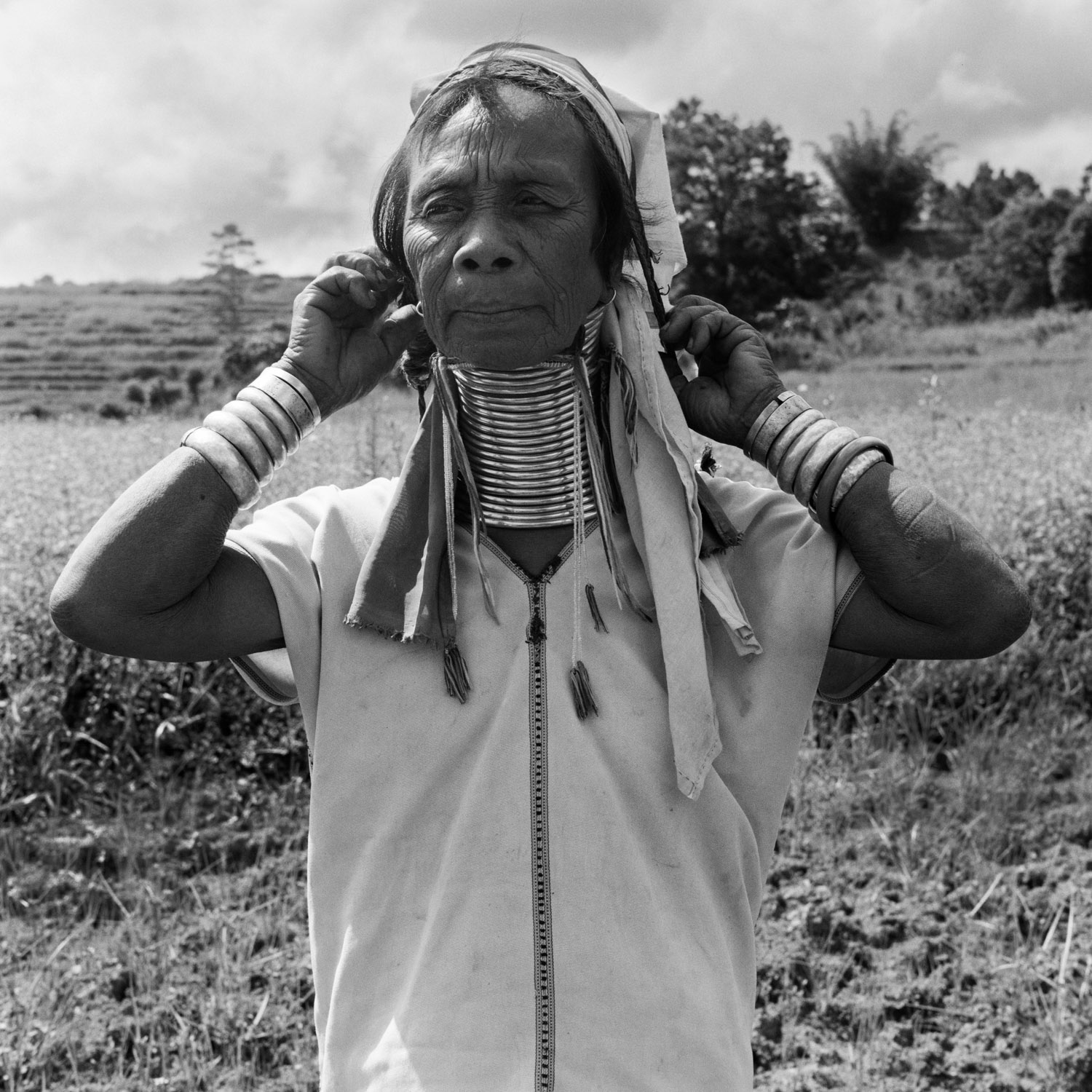 Travelogue: People of Myanmar, the Kayan and Kayah... - EMULSIVE