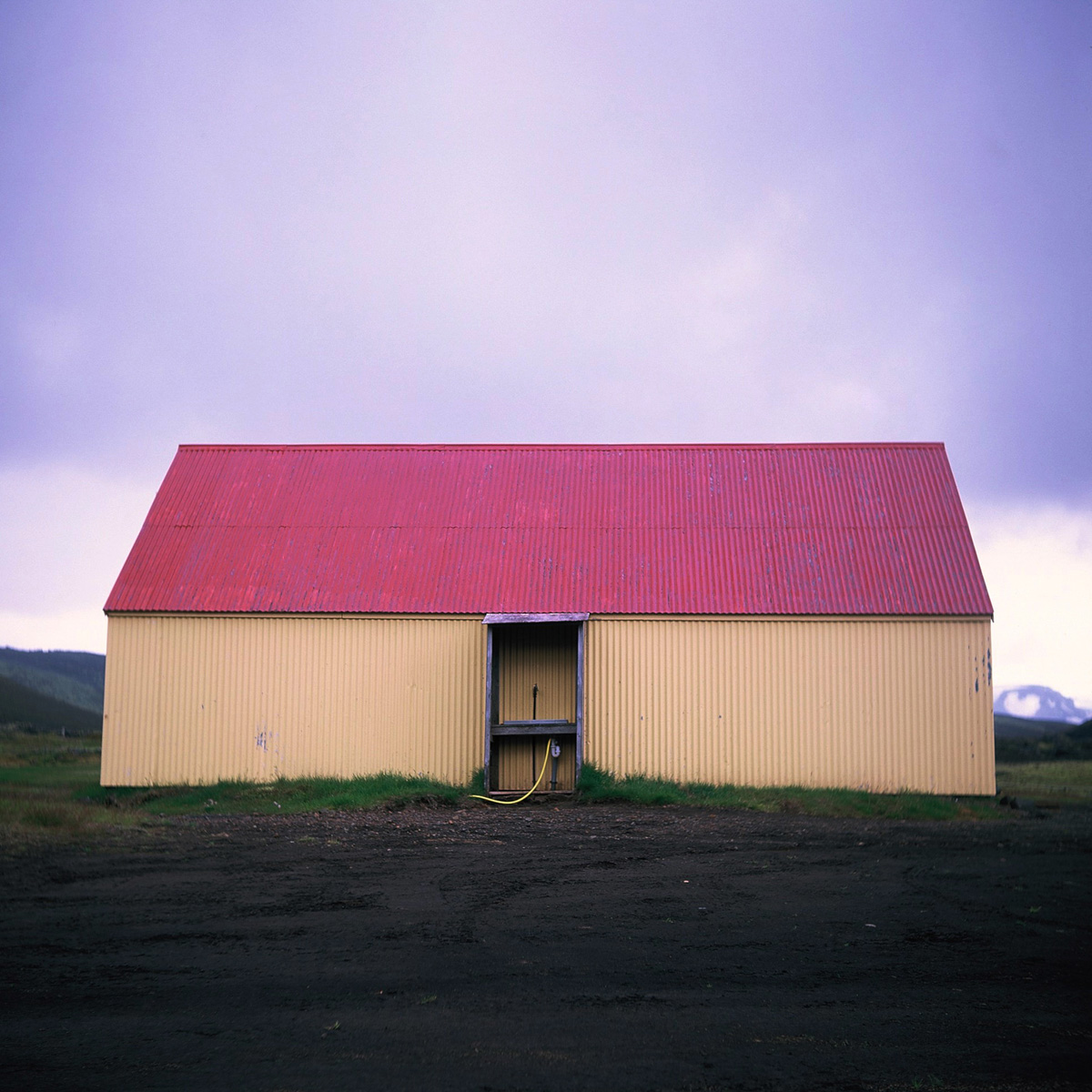 5 Frames... in Iceland with 16-year expired Fujifilm FUJICHROME Velvia ...