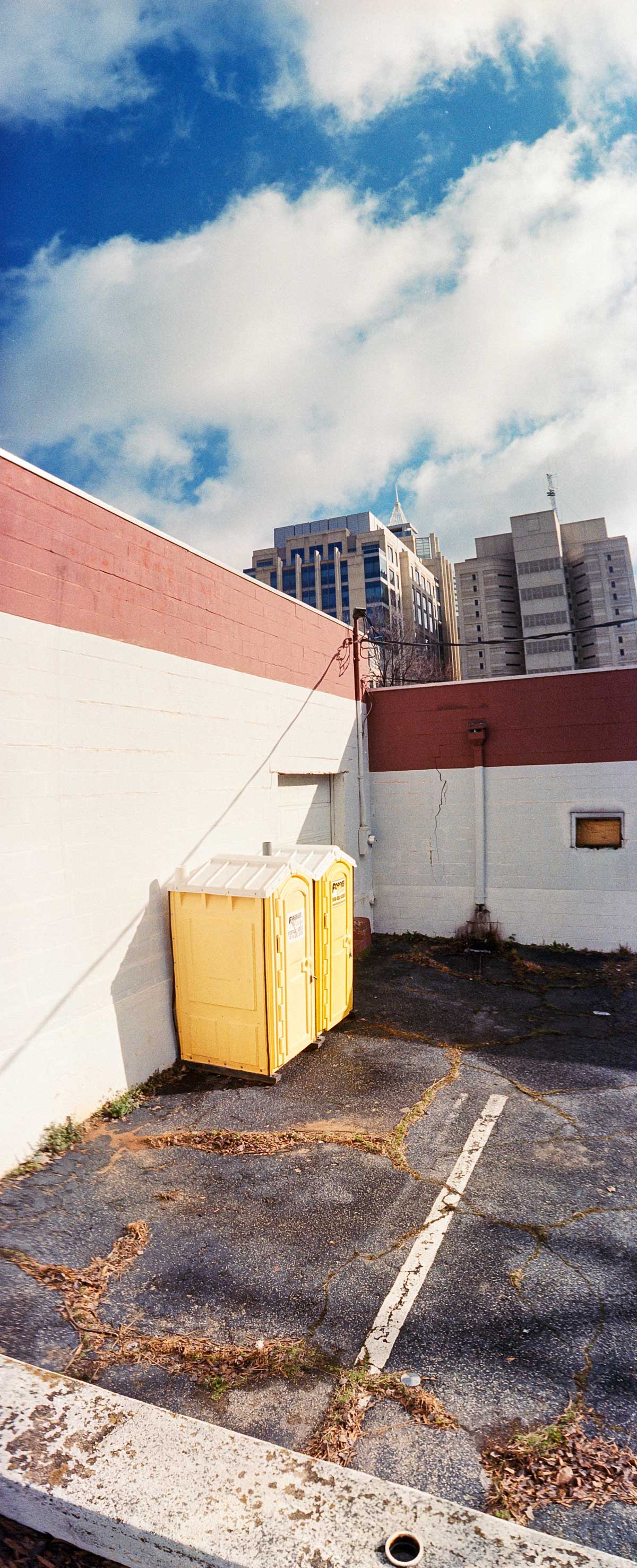 5 Frames... With Svema Color 125 (EI 100-ish / 35mm format / Widelux F7 ...