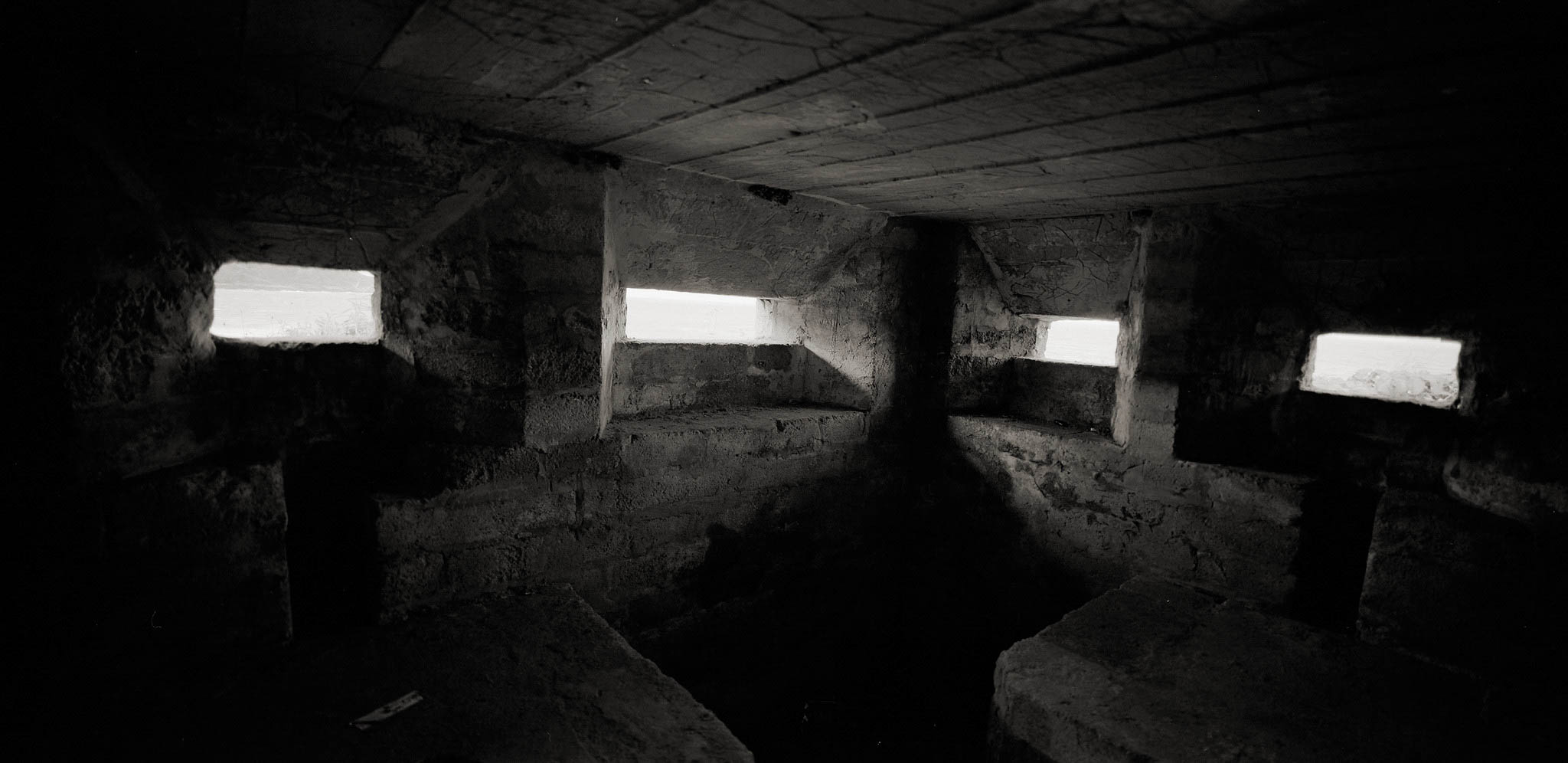 Compact, lightweight medium format panoramic photography with the ...