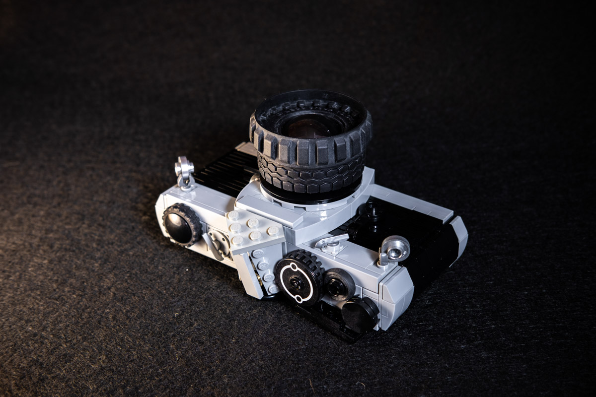 Another LEGO film camera joins the fray: The LEGO "Olympus OM-1" from ...