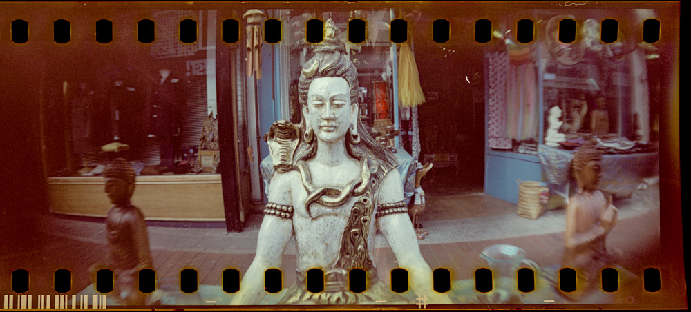 5 Frames of Kodak VISION3 500T 5219 developed in RA-4 chemistry (35mm ...