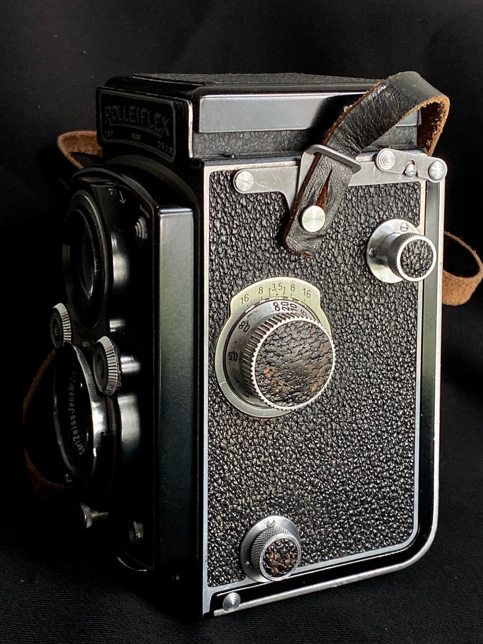 An accidental Rolleiflex TLR: A new experience with the Rolleiflex ...