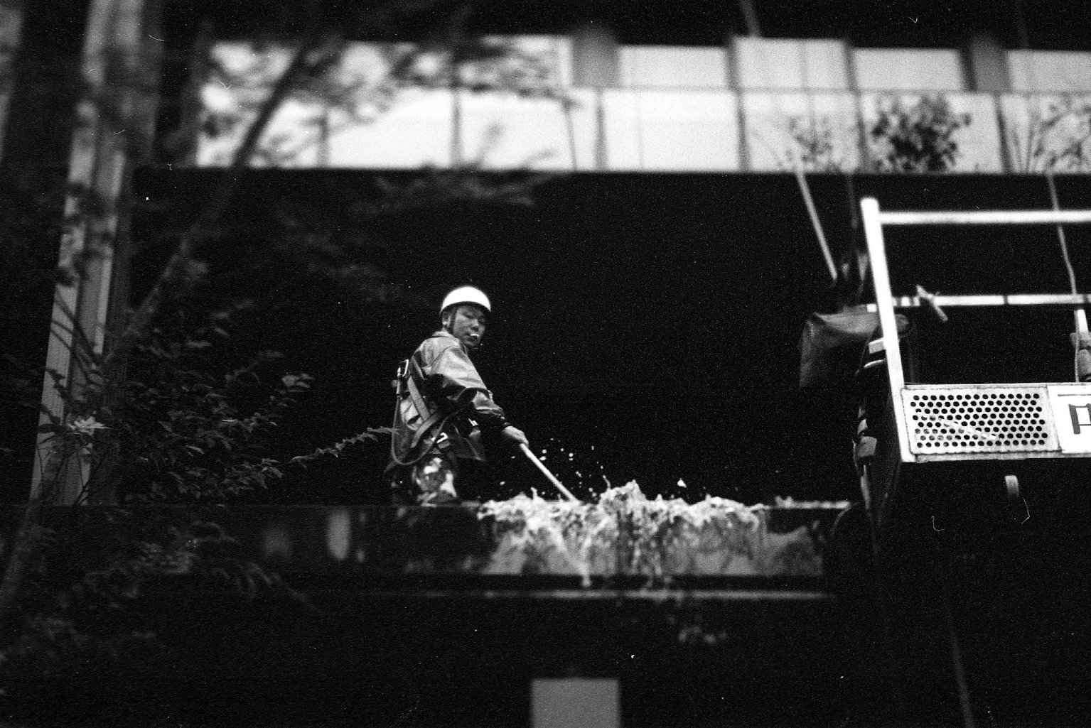 Splish splash - Shot on Fujifilm NEOPAN 100 ACROS II - EMULSIVE