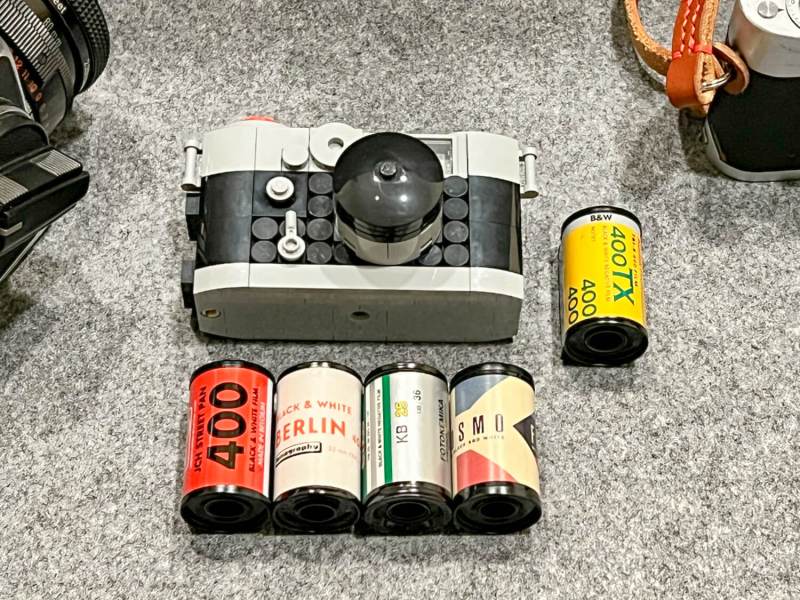 Camera review: The LEGO VIP Rewards Vintage Camera + build video - EMULSIVE