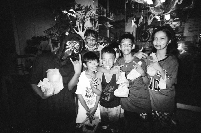 Camera review: Loving Lomography's New LomoApparat 21mm wide-angle ...